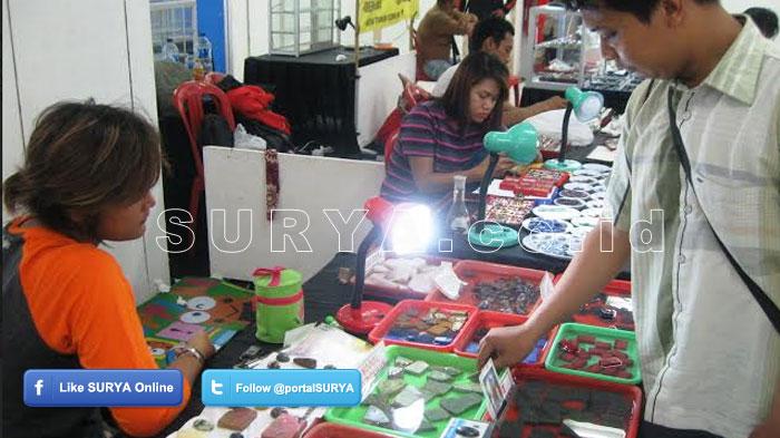 Batu Akik dari Sojol Laris Manis di Plaza Lamongan - Surya.co.id