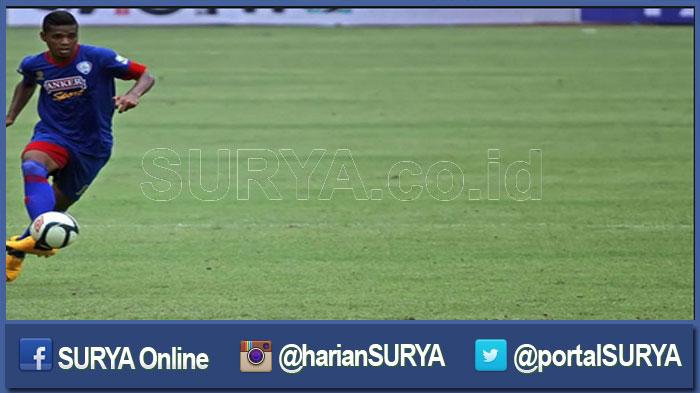 Hasim Kipuw ke Bali United Bebas Transfer - Surya.co.id Hasim Kipuw ke Bali United Bebas Transfer - Surya.co.id
