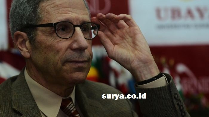 Peraih Nobel Kupas Perekonomian Era Globalisasi di Kampus Ubaya - Surya ...