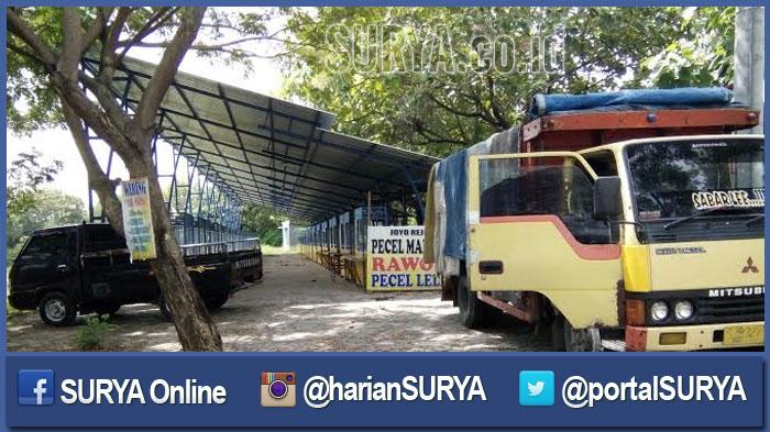 50 Stan Bandeng Lele di Lamongan Mangkrak, PKL Tetap Berjualan ...