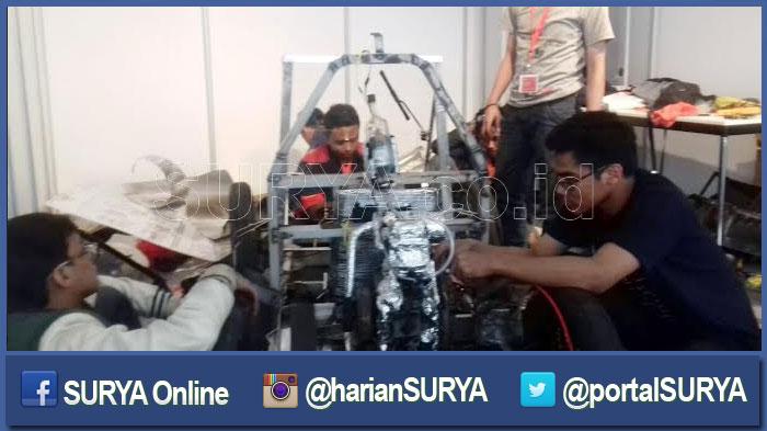 Tim Sapu Angin ITS Bangkit, Mulai Perbaiki Mobil dari Puing-Puing ...