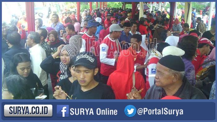 Kurang dari 2 Jam, Semua Makanan di Pesta Rakyat Surabaya Ludes ...