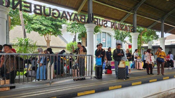 Libur Panjang Paskah, Lebih Dari 123.000 Orang Pesan Tiket Kereta Api Daop 8 Surabaya - Surya.co.id