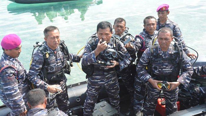 Biodata Laksdya Ahmadi Heri yang Ikut Pengibaran Bendera Merah Putih di ...