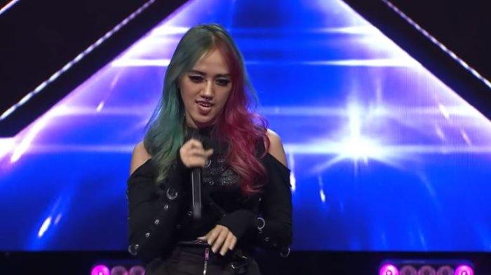 Biodata Sharon, Peserta X Factor Indonesia Berpenampilan Nyentrik yang ...
