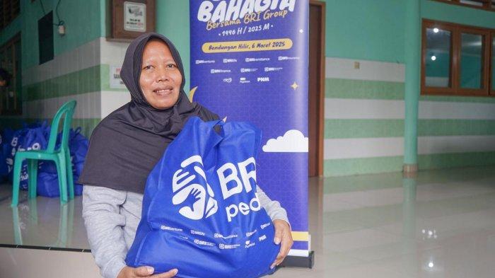 Tebar Kebahagiaan, BRI Group Santuni 3.600 Anak Yatim dan Salurkan 100 Ribu Paket Sembako ...