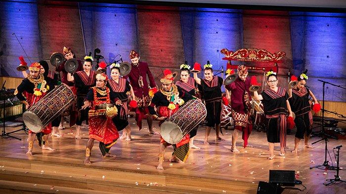 Menikmati Ragam Budaya Indonesia di Gedung UNESCO, 125 Avenue de ...