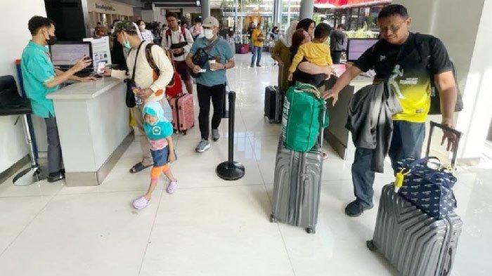 Ratusan Ribu Tiket KA Lebaran di Daop 8 Surabaya Laris Manis, Tujuan Favorit Jember dan ...