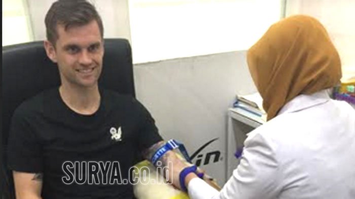 BREAKING NEWS - MU Tambah Pemain Asing Baru Mantan Timnas Australia, Cameron Watson - Surya.co.id