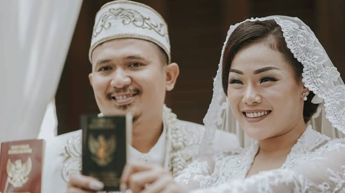 Resmi Menikah, Yuk Intip Cantiknya Chef Aiko Dalam Balutan Kebaya Putih ...