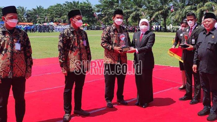 Gubernur Jatim Ingatkan Peran Sunario Sastrowardoyo dalam Peringatan Hari Sumpah Pemuda - Surya ...