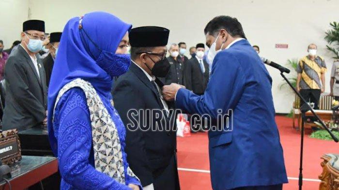 Dua Anggota DPRD Kota Kediri Pergantian Antar Waktu Dilantik - Surya.co.id