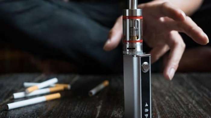 Dianggap Lebih Baik Dari Rokok, Ini Bahayanya Uap Vape Bagi Penggunanya ...
