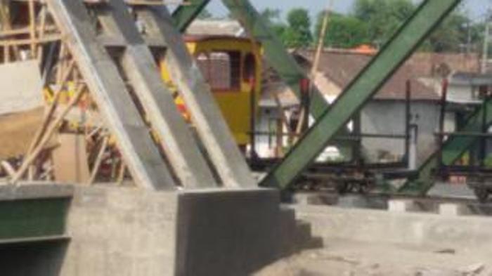 Monumen SLG Dilengkapi Museum Kereta Api - Surya.co.id