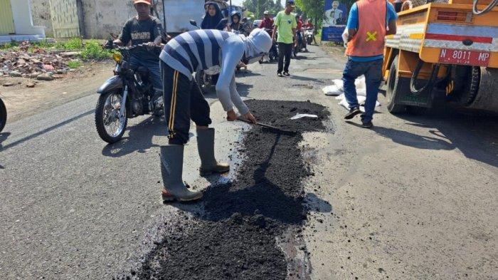 Pemkab Probolinggo Mulai Cicil Perbaikan Jalan Rusak, Ada 187 Ruas Jalan - Surya.co.id