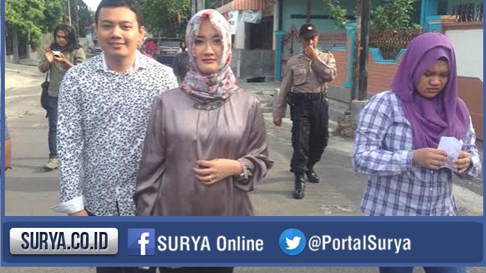 Ini Kebiasaan Anak-anak Risma terhadap sang Ibu - Surya.co.id