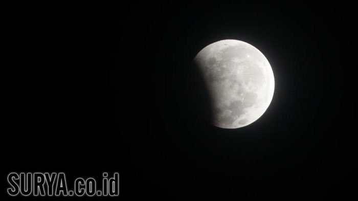 Sholawat Habib Syech Padang Bulan Lengkap Bahasa Arab, Jawa dan Artinya ...