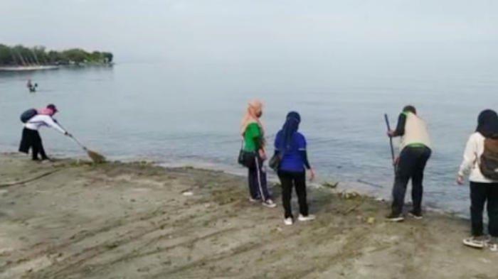 Sampah Sudah Dibersihkan, Pantai Pasir Putih Situbondo Siap Terima Wisatawan Saat Libur Nataru ...