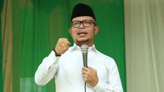 Perjuangan Hanif Dhakiri dari Anak TKI Jadi Menteri kini Gantikan Imam ...