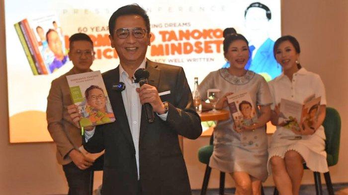 Hermanto Tanoko Merilis Buku Trilogi The Boy, The Man, and The ...