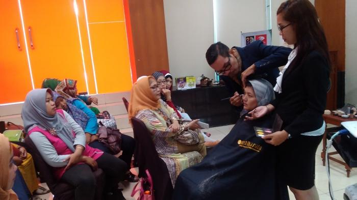 Wanita Modern Tak Lagi Pakai Cem-ceman. Padahal Banyak Manfaatnya ...