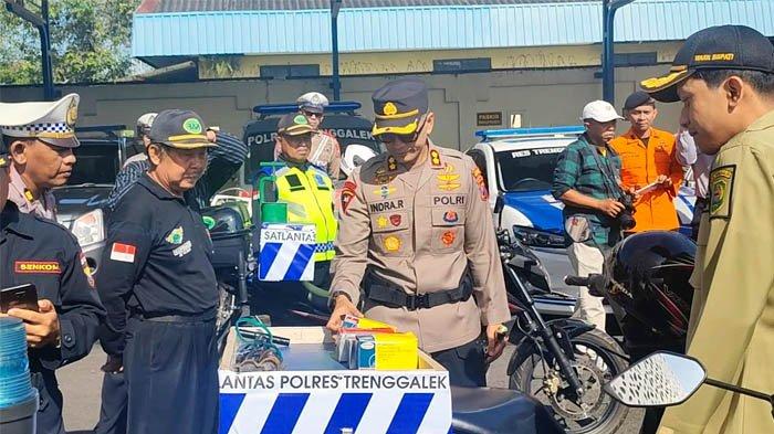Operasi Ketupat Semeru 2025, Polres Trenggalek Sediakan Patroli Bensin dan Tambal Ban Gratis di ...
