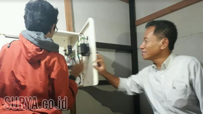 PENS Hibahkan Pembangkit Listrik Tenaga Surya ke Pulau Gili Genting ...