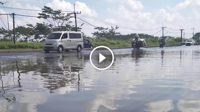 LIVE STREAMING - Tak Ada Hujan, Jalan Raya Porong Banjir, Air dari Mana ...