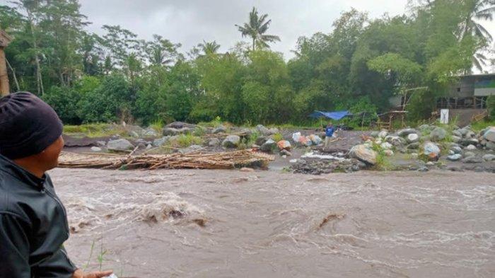 Diterjang Banjir Lahar Dingin Semeru, Jembatan Penghubung Desa Sememu-Gesang Lumajang Putus Lagi ...