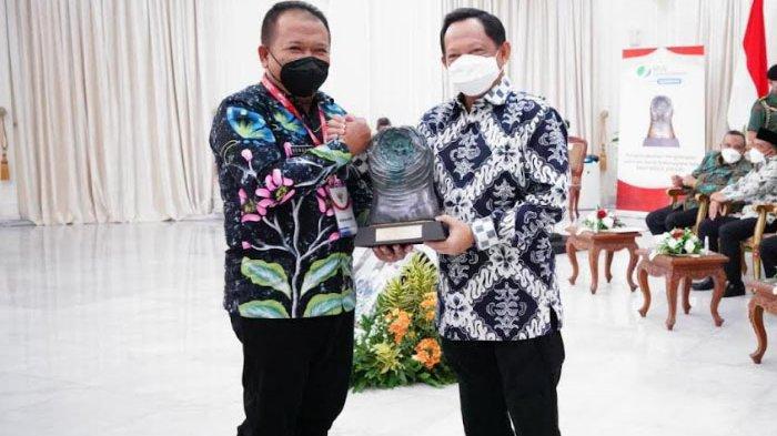 Gulirkan 12 Program Pendukung Jaminan Sosial Ketenagakerjaan, Pemkab Jember Raih Paritrana Award ...