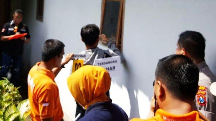 Rekonstruksi Pembunuhan Suami oleh Istri dan Anak di Jember: Alasan ...