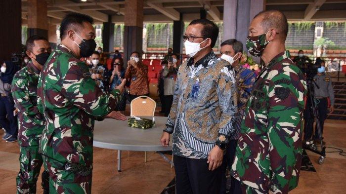 Jenderal Andika Perkasa Berikan Kredit Rumah Murah untuk Prajuritnya ... Jenderal Andika Perkasa Berikan Kredit Rumah Murah untuk Prajuritnya ...