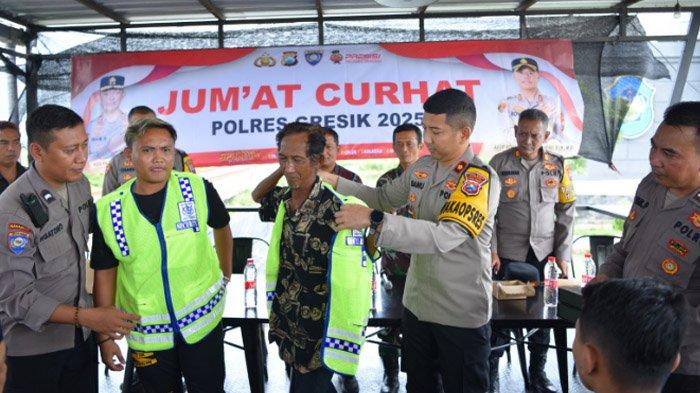 Jumat Curhat Polres Gresik di Duduksampeyan, Kades dan Warga Sampaikan Keluhan Ini - Surya.co.id