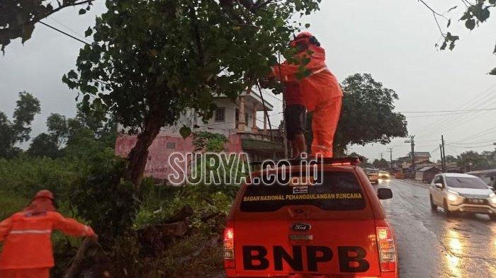 Waspada Cuaca Ekstrem, BMKG Juanda Prediksi Terjadi Hingga 11 Desember 2020 - Surya.co.id
