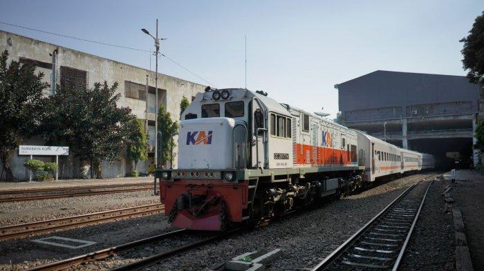 Jadwal Terbaru KAI Commuter Line Dhoho/Penataran dan Supas 1 Oktober ...