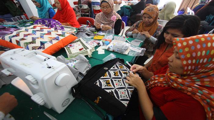 Keluarga Pecandu Narkoba Ikuti Pelatihan Keterampilan Kerja - Surya.co.id