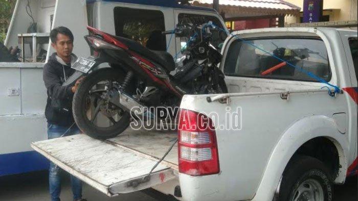 Kronologi Tabrak Lari di Pungging Mojokerto, Pengemudi Fortuner Sempat Diamuk Warga - Surya.co.id