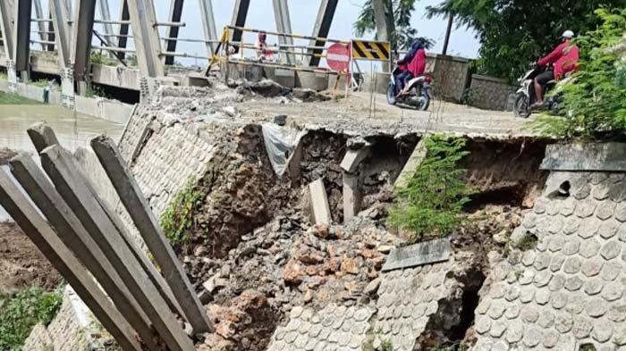 Penyebab Jembatan Glendeng Penghubung Tuban - Bojonegoro kembali ... Penyebab Jembatan Glendeng Penghubung Tuban - Bojonegoro kembali ...