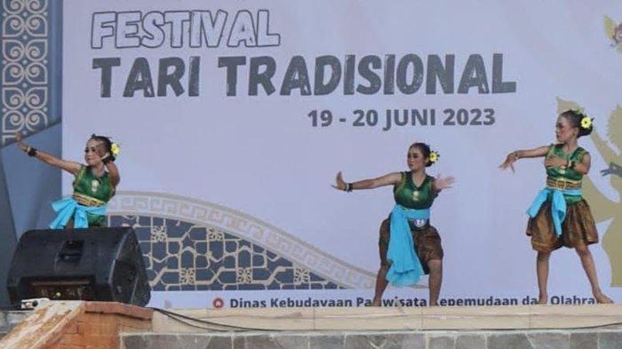 28 Grup Tari Mengikuti Lomba Festival Tari Tradisional 2023 di Kediri - Surya.co.id