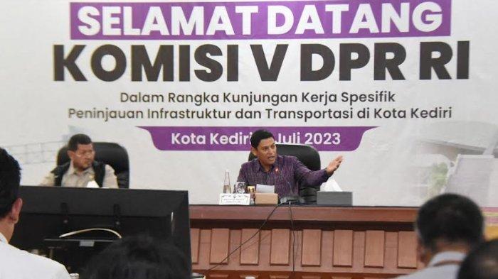 Sambut Komisi V DPR RI, Mas Abu Sampaikan Impiannya Bangun Angkutan Rintisan Bandara-Kota Kediri ...