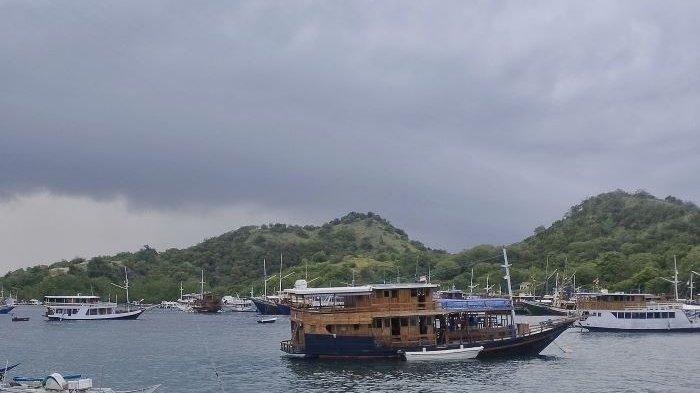 Cuaca Buruk Di Labuan Bajo, Kapal Wisata Dilarang Berlayar Hingga 16 Maret 2024 - Surya.co.id