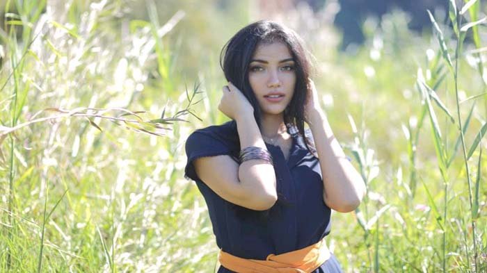 Lara Silvy Luncurkan Single Terbaru, Recycle Lagu Utopia Band - Surya.co.id