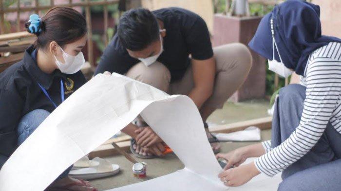 Memoles Kafe Patung Kuda Milik Karang Taruna, Mahasiswa KKN Ubhara Buat Menu Baru dan Photobooth ...