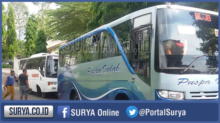 Berebut Penumpang, Bus Bagong Terjepit 2 Bus Puspa Indah di Malang ...
