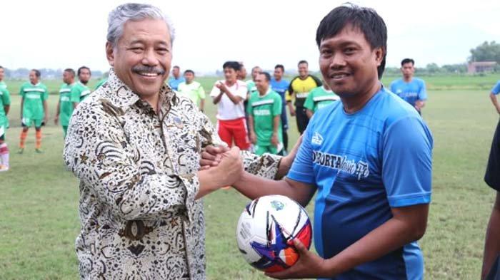 Hayono Isman Siap Beri Pembinaan kepada Klub Sepakbola Surabaya dan ...