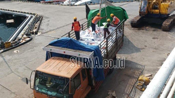 Harga Beras Melambung, Bulog Banyuwangi Kedatangan 15 Ribu Ton Beras Impor Asal Thailand - Surya ...