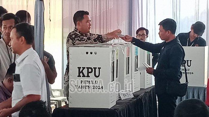 KPU Lamongan Kembali Gelar Simulasi Pemungutan dan Penghitungan Suara Pemilu 2024 - Surya.co.id