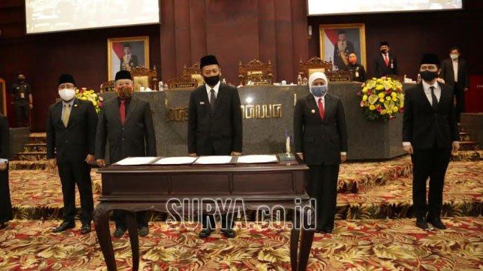 Pemprov Jatim Terima Opini Wajar Tanpa Pengecualian dari BPK untuk Kesembilan Kalinya - Surya.co.id