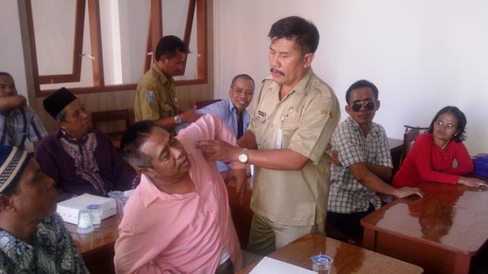 20 Tuna Netra Berlatih Memijat, Ada Yang Bisa Sekolahkan Anak - Surya.co.id