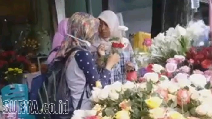 Valentine, Pasar Bunga Kayoon Surabaya Tak Seramai Dulu - Surya.co.id